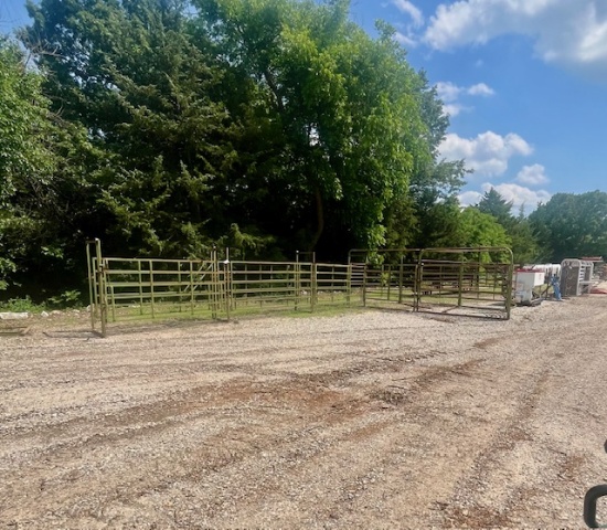 Powder River 180 Sweep Tub & Alley working system | Online Auctions ...