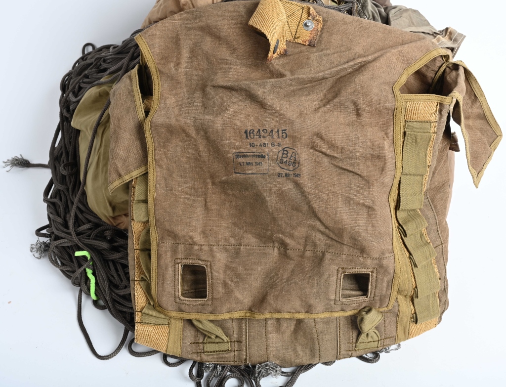 Ww2 Parachute Pack