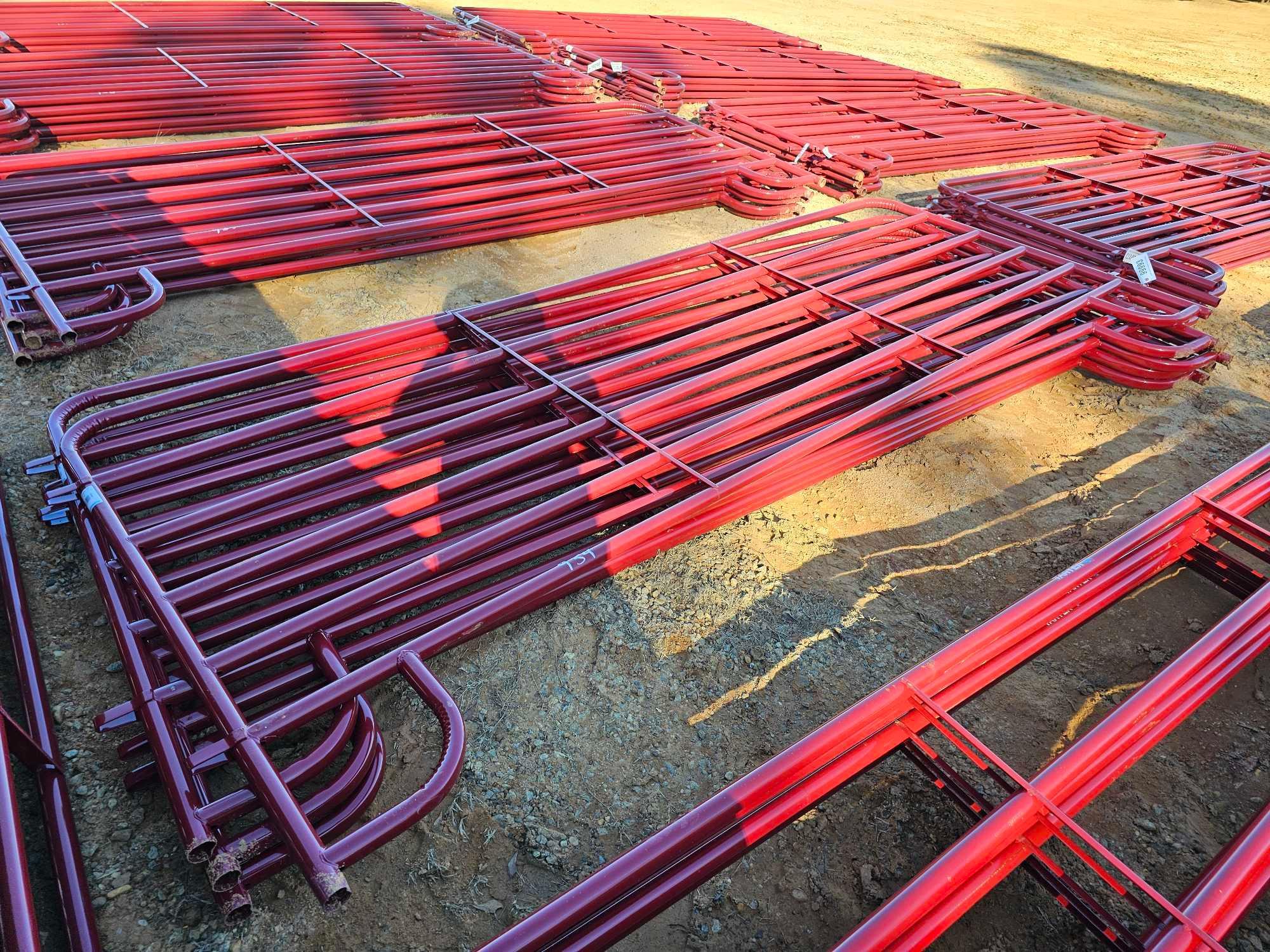 954 - 5-12' TARTER RED CORRAL PANELS | Proxibid