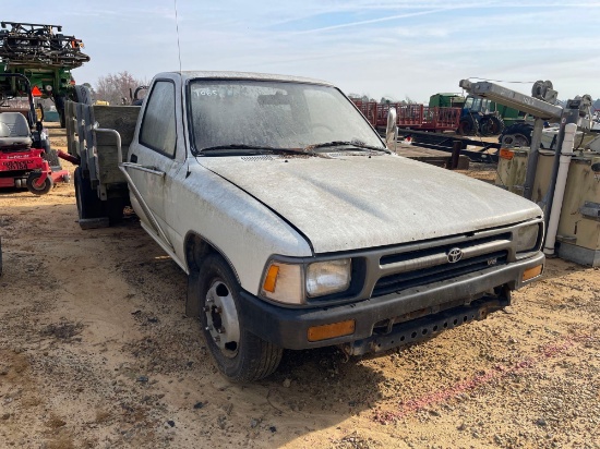 1065 - 1993 TOYOTA TRUCK DUALLY | Online Auctions | Proxibid