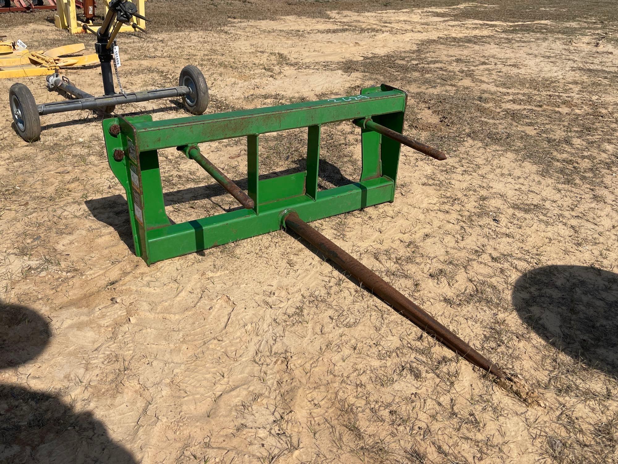 2629 - FRONTIER HAY SPEAR JOHN DEERE | Proxibid