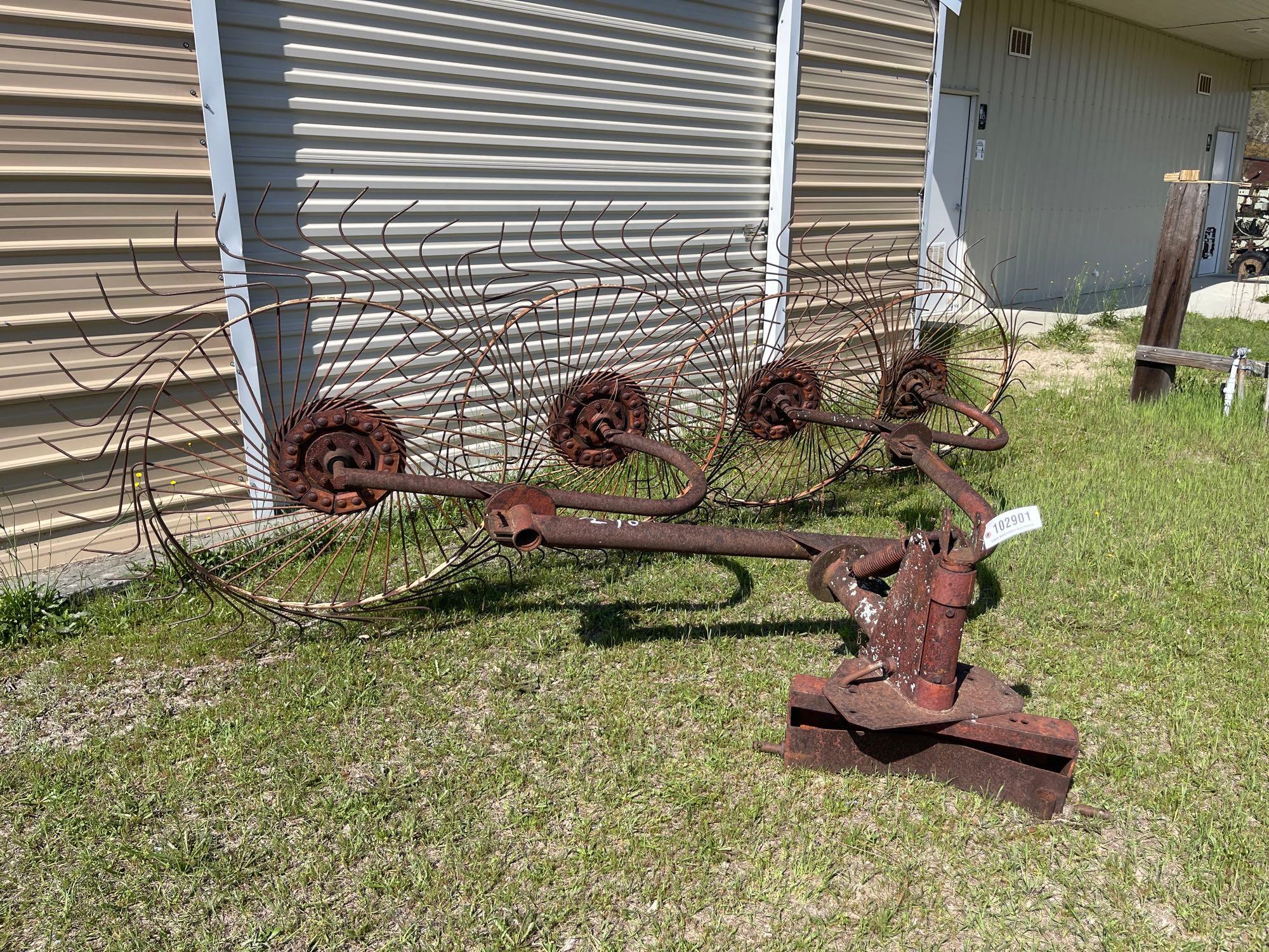 278 - 4 WHEEL NEW HOLLAND HAY RAKE | Proxibid