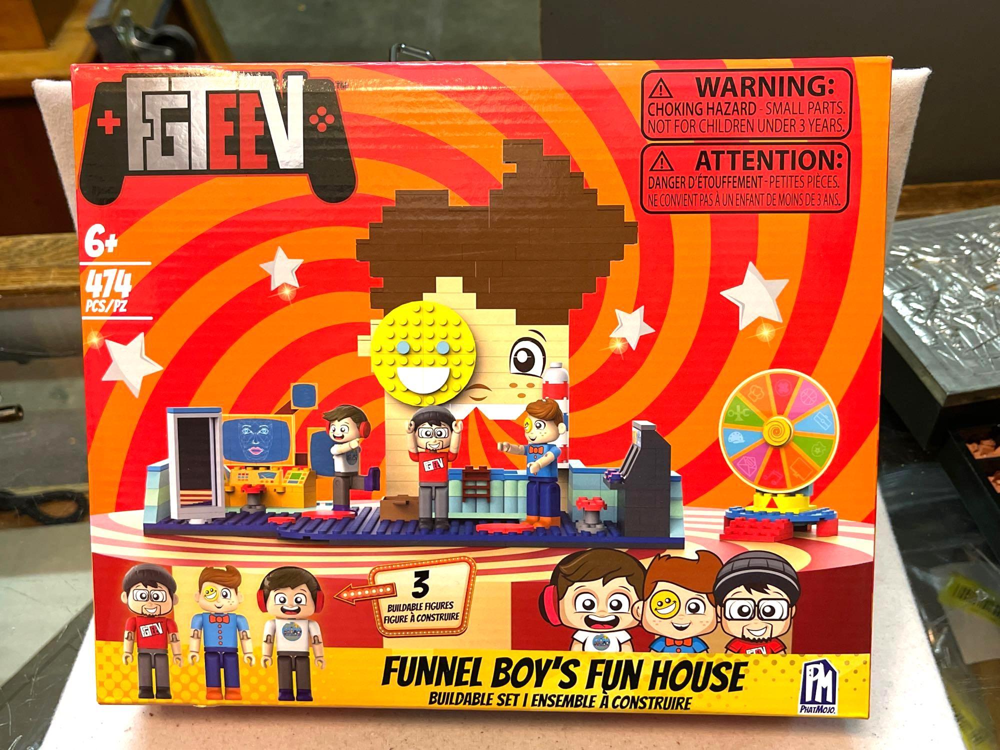 New FGteev Funnel Boys Fun House Buildable set | Proxibid