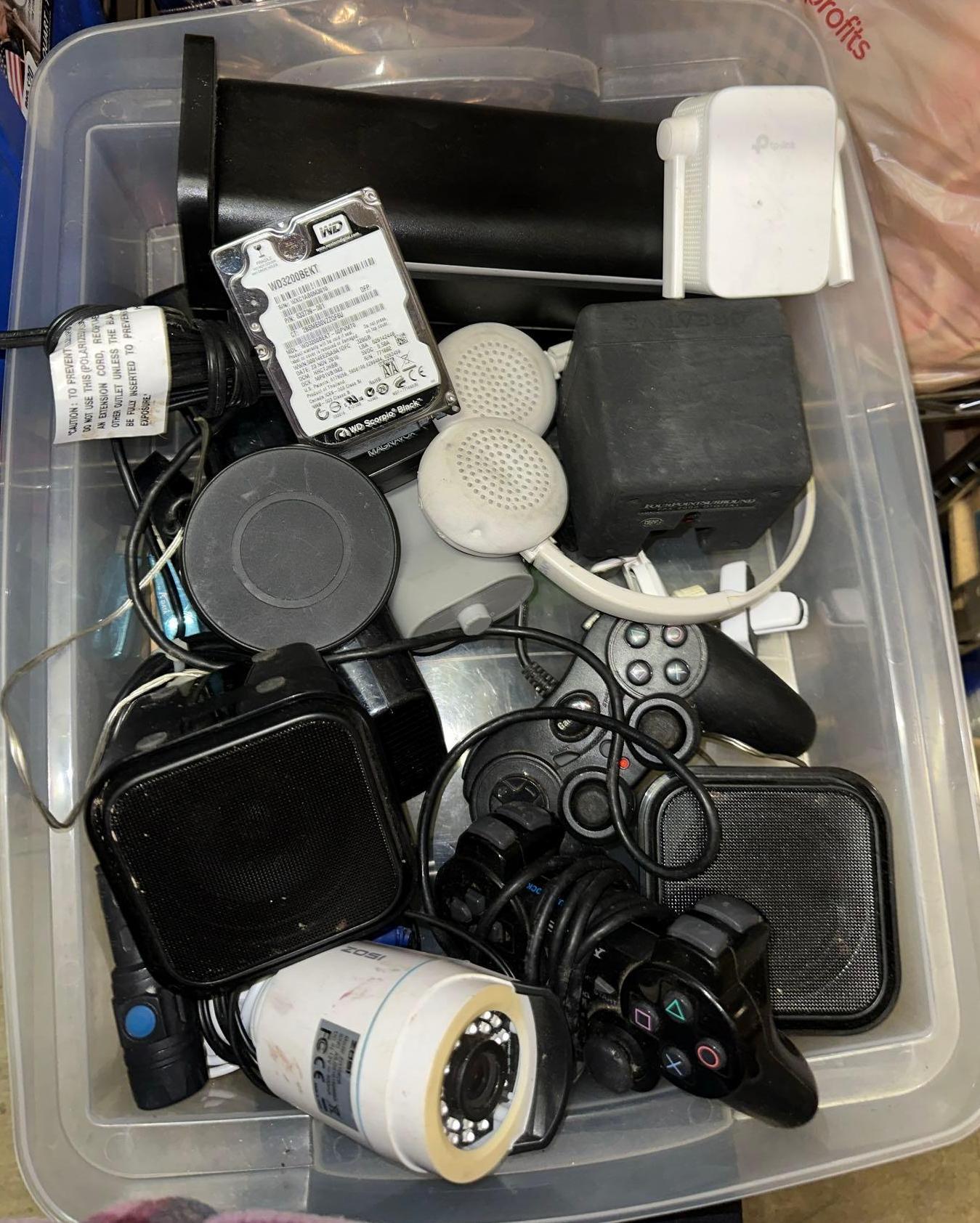 Electronics Lot- Playstation Controllers, | Proxibid