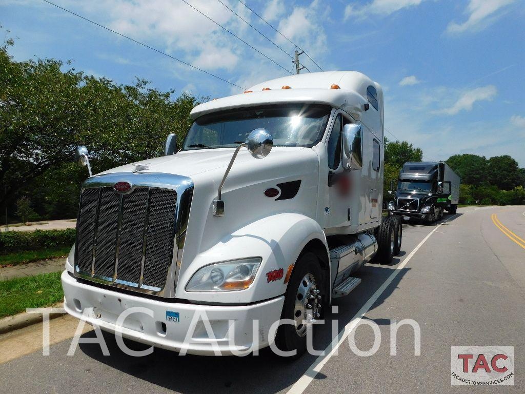 Peterbilt 587 Sleeper