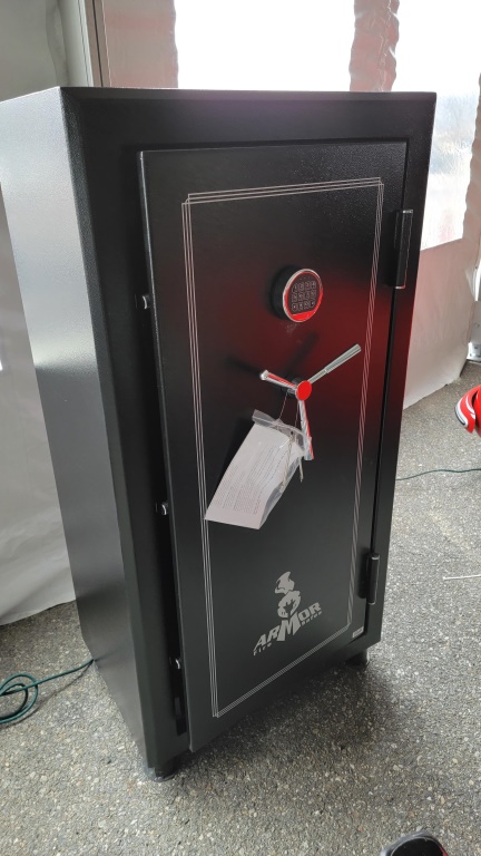 New Armor Gun Safe | Proxibid