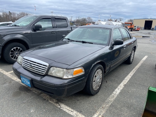 2007 Ford Crown Victoria Sedan | Online Auctions | Proxibid