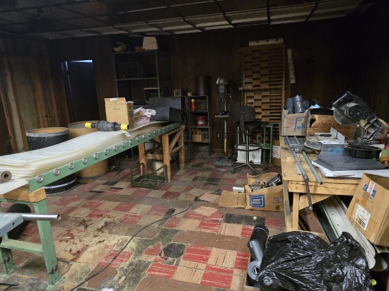 Remaining Of Room Contents | Online Auctions | Proxibid