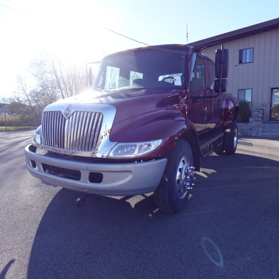 2006 International Crew Cab Dually Pickup | Online Auctions | Proxibid