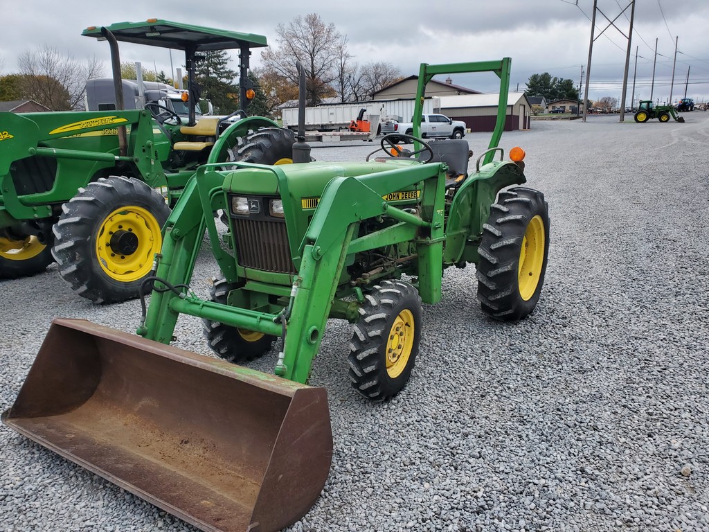 John Deere 850 Tractor Loader John Deere 850 Compact Tractor Equipment
