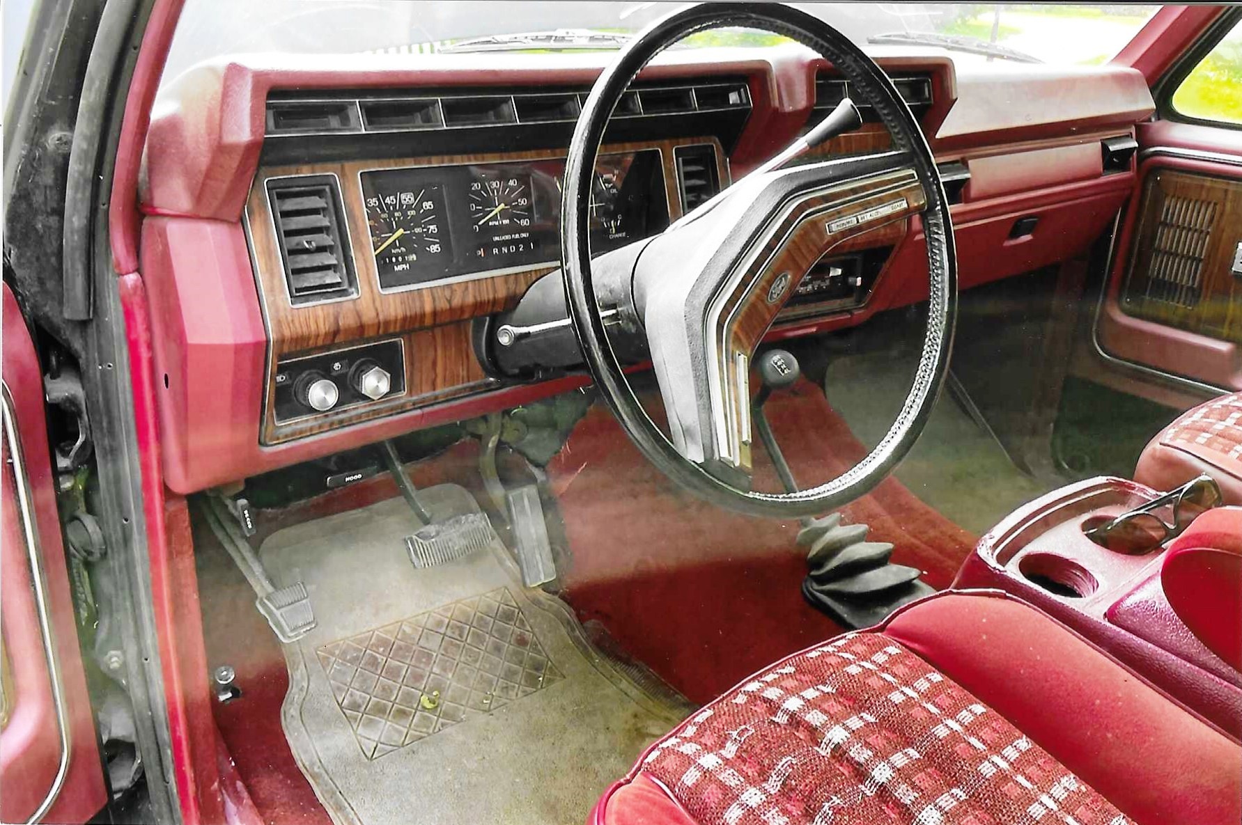 1982 Ford Bronco Xlt Lariat Original 1982 Ford Bronco Sales Brochure