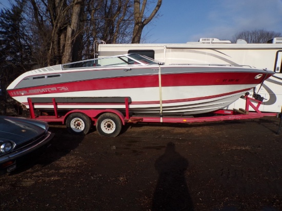 Four Winds Liberator 25 Inboard/Outboard, Approx. 30 ' Long with ...