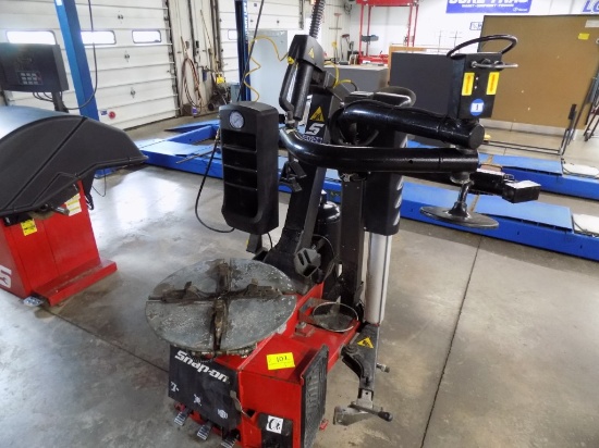 Snap On Model EEWH311C Tire Machine, Nice Shape | Online Auctions ...
