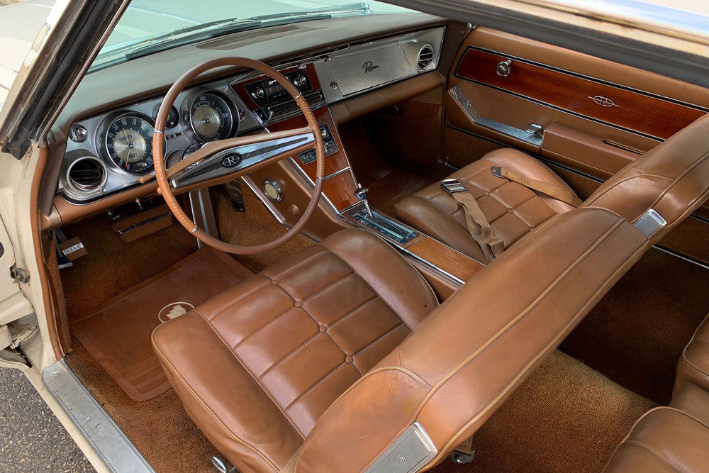 1964 Buick Riviera Interior