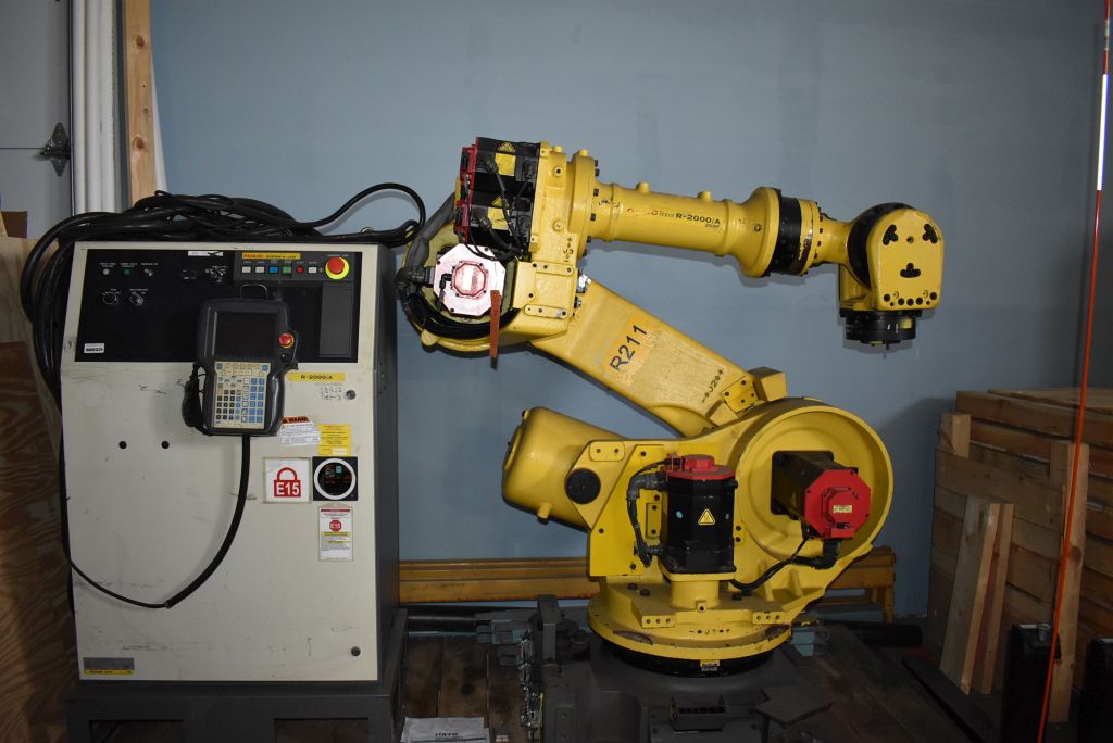 2002 FANUC ROBOTIC ARM, 6 AXIS, MODEL ROBOT | Proxibid