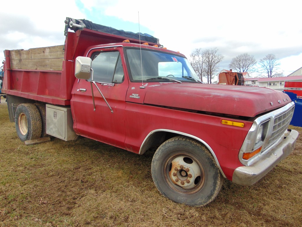 1978 Ford F 350 Dump Truck SOLD 1978 Ford F 700 Lot No. 3262 Other