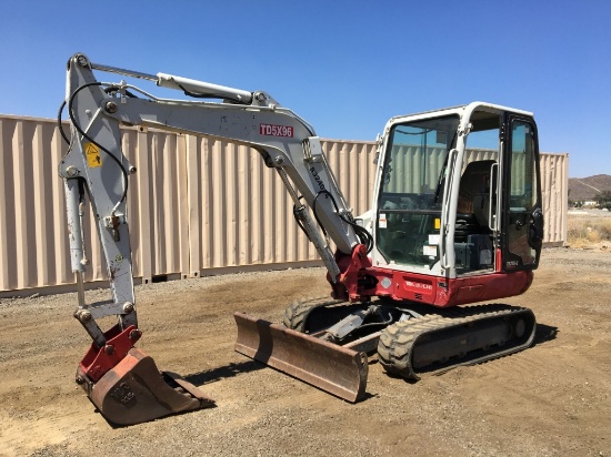 2018 Takeuchi TB240 Mini Excavator, | Heavy Construction Equipment ...