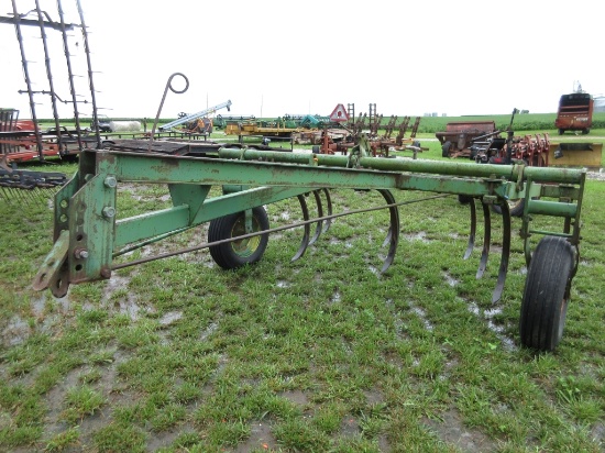 John Deere 10 Shank Chisel Plow | Online Auctions | Proxibid
