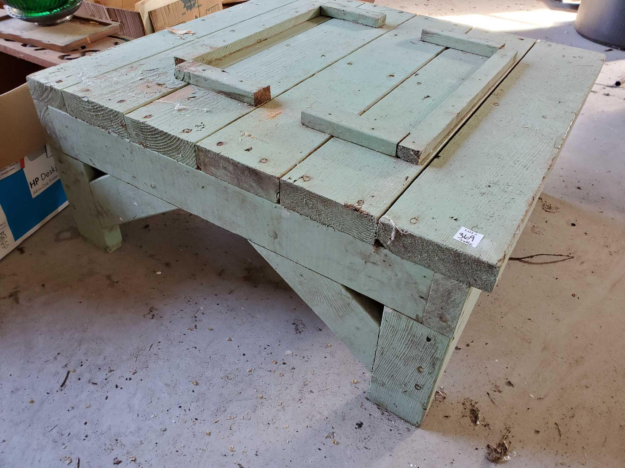 Short squat heavy duty wood table, Hand made | Proxibid