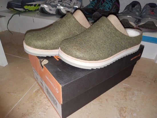 NEW CONDITION Merrell - Juno Clog - Wool Sz 6.5? | Online Auctions ...