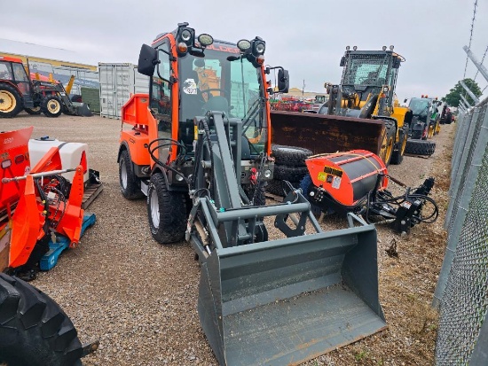 HOLDER C70SC UTILITY VEHICLE / SIDEWALK TRACTOR WITH ATTACHMENTS | Farm ...