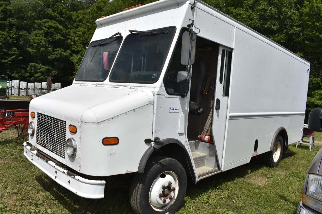 2001 Freightliner Box Truck | Proxibid