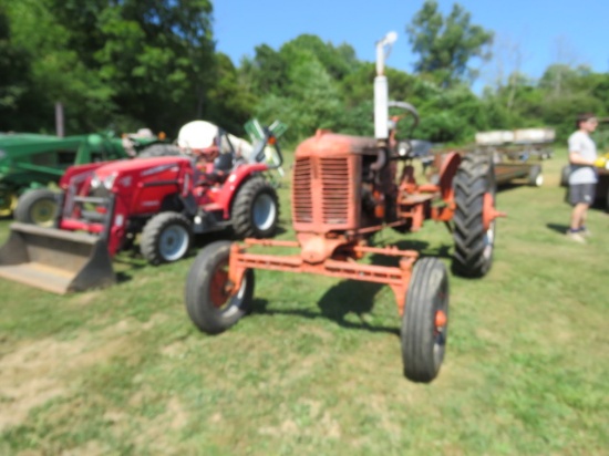 CASE VAC WIDE FRONT TRACTOR EAGLE HITCH 540 PTO | Farm Equipment ...
