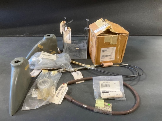 (LOT) NEW CESSNA ROD END MS21242S16K, HINGES 1711025-11, STAB TIPS ...
