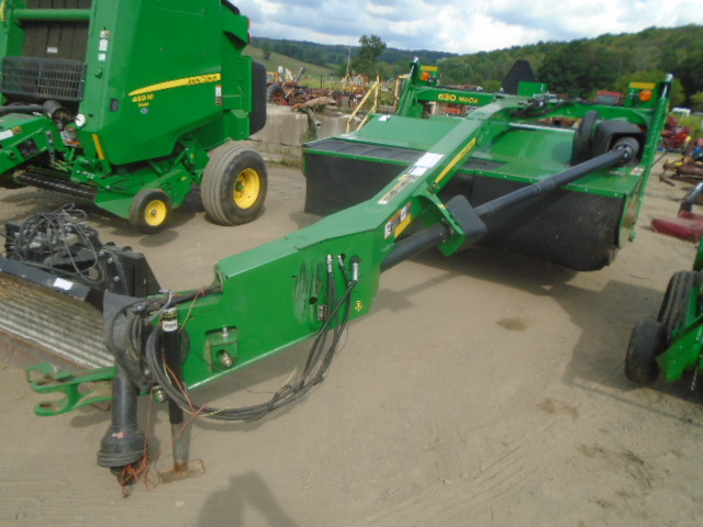 John Deere 930 Moco Discbine, Flail Type, Light | Proxibid