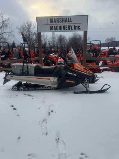 ARCTIC CAT BEARCAT XT SNOWMOBILE | Online Auctions | Proxibid