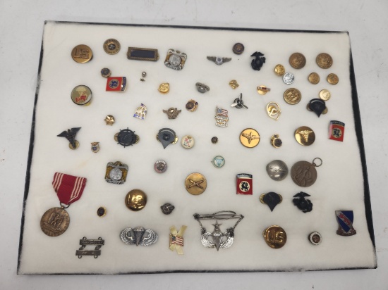 WWII ERA MILITARY PINS | Guns & Military Artifacts Militaria WW1 & WW2 ...