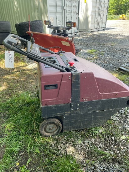 Kleen Sweep Minute Man Walk Behind Sweeper | Online Auctions | Proxibid