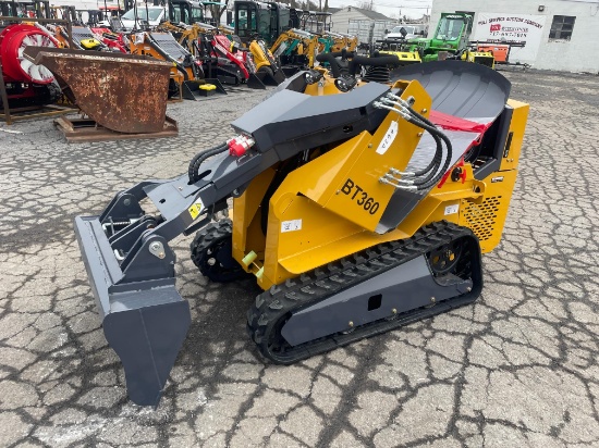 New BisonTek BT360 Mini Ride On Skid Loader | Heavy Construction ...