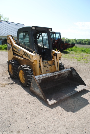 Gehl 4640 Turbo Skidsteer, no door, hand & foot controls, auxiliary ...