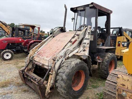 Bobcat 2400 Articulating Loader | Heavy Construction Equipment Loaders ...