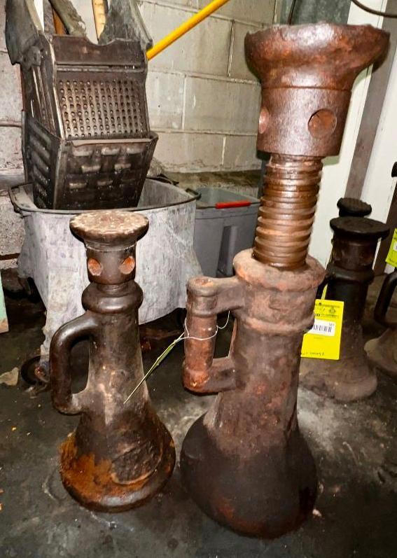 Cast Iron Antique Railroad Bottle Screw Jacks - | Proxibid