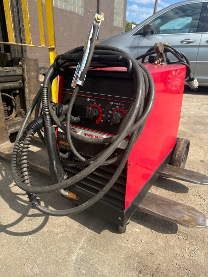 Lincoln Electric Wire-Matic 255 Welder | Heavy Construction Equipment ...
