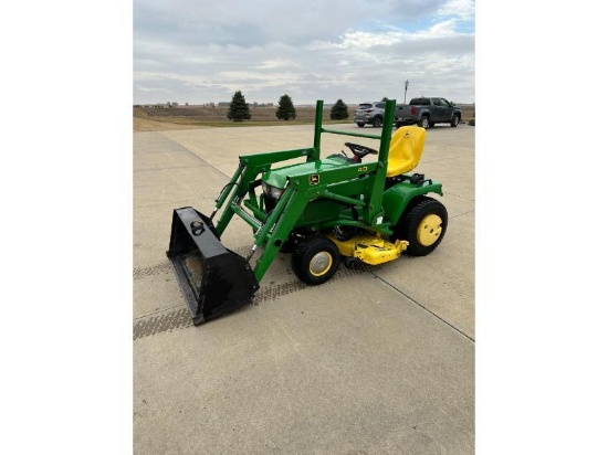 JD #445 Lawn Tractor w/ JD #40 Loader | Online Auctions | Proxibid