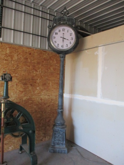 *Victorian Model "The Baldwin" Two Sided Main Street Post Clock | Art ...