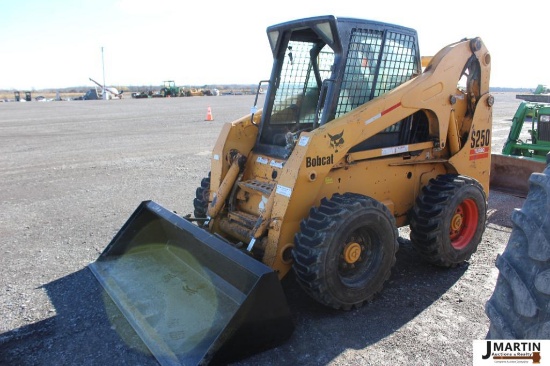 Bobcat S250 skidloader | Heavy Construction Equipment Skid Steers ...