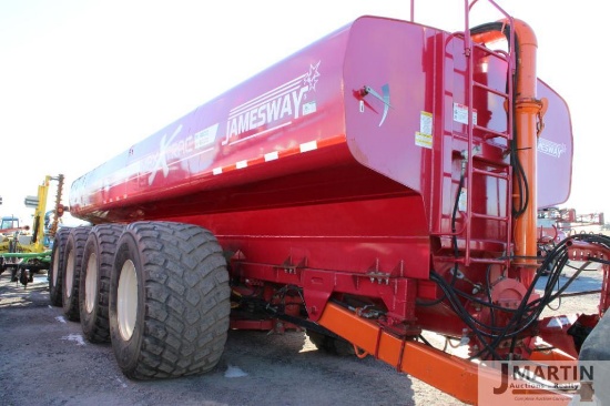 2016 Jamesway MaxX Trac 9600gal liquid manure spreader | Farm Equipment ...