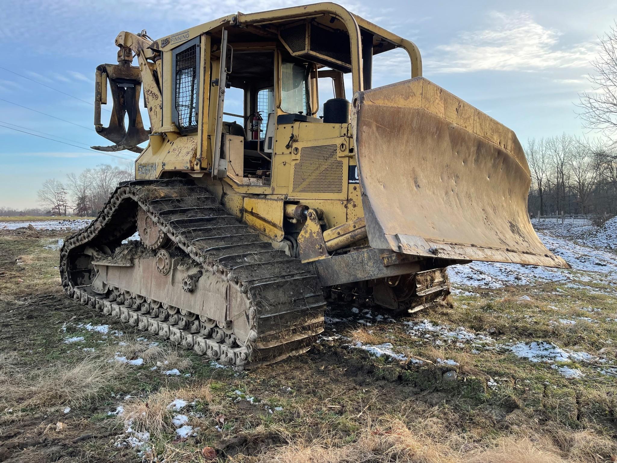 Cat Skidder Tsk