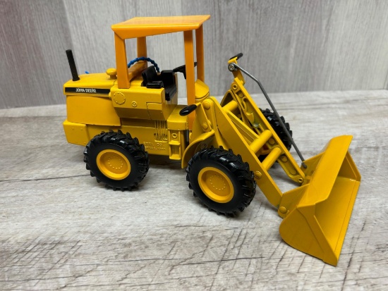 John Deere Model loader | Online Auctions | Proxibid