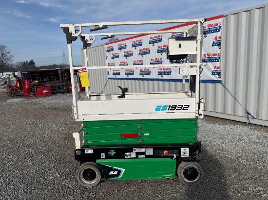 JLG ES1932 Scissor Lift, 75 hrs., SN M200067059, Owner's Statement ...