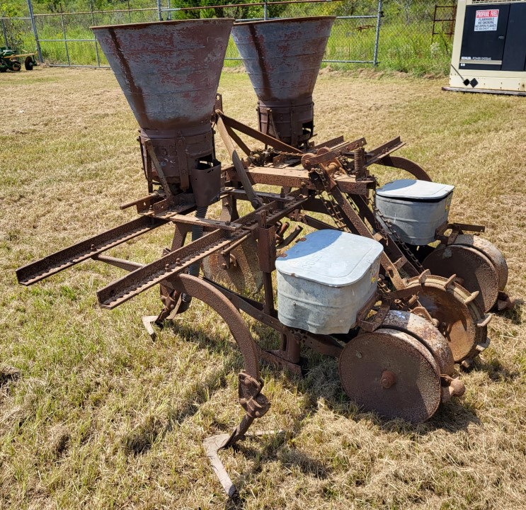 Cole Manufacturing Planter