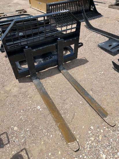 JBX 4000" skid steer pallet forks | Online Auctions | Proxibid