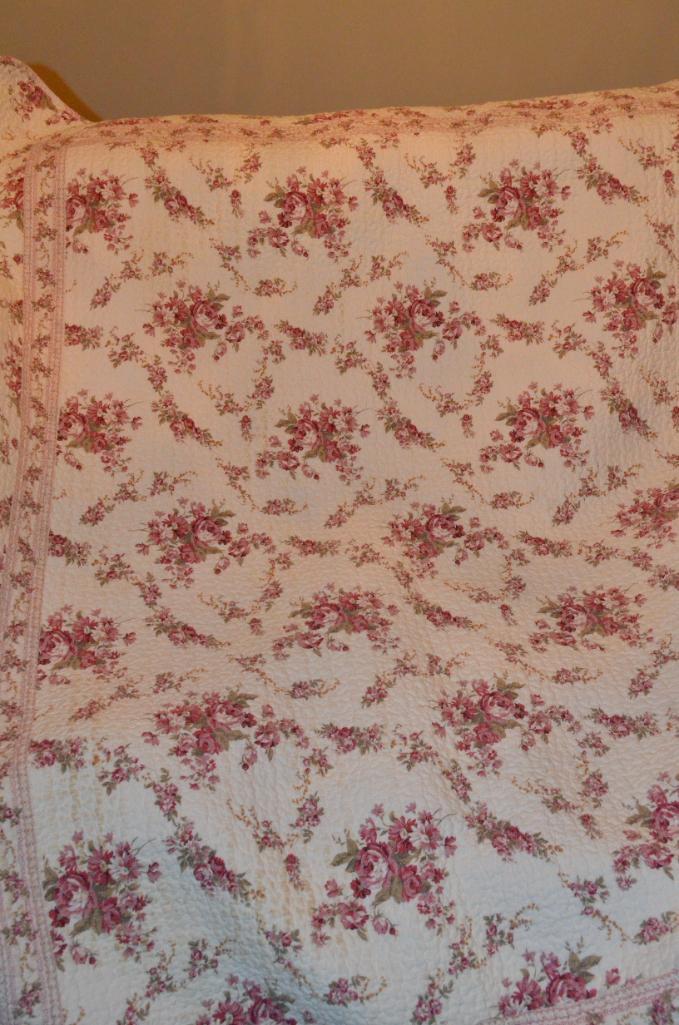 56 in. x 45 in. Modern Quilt | Proxibid