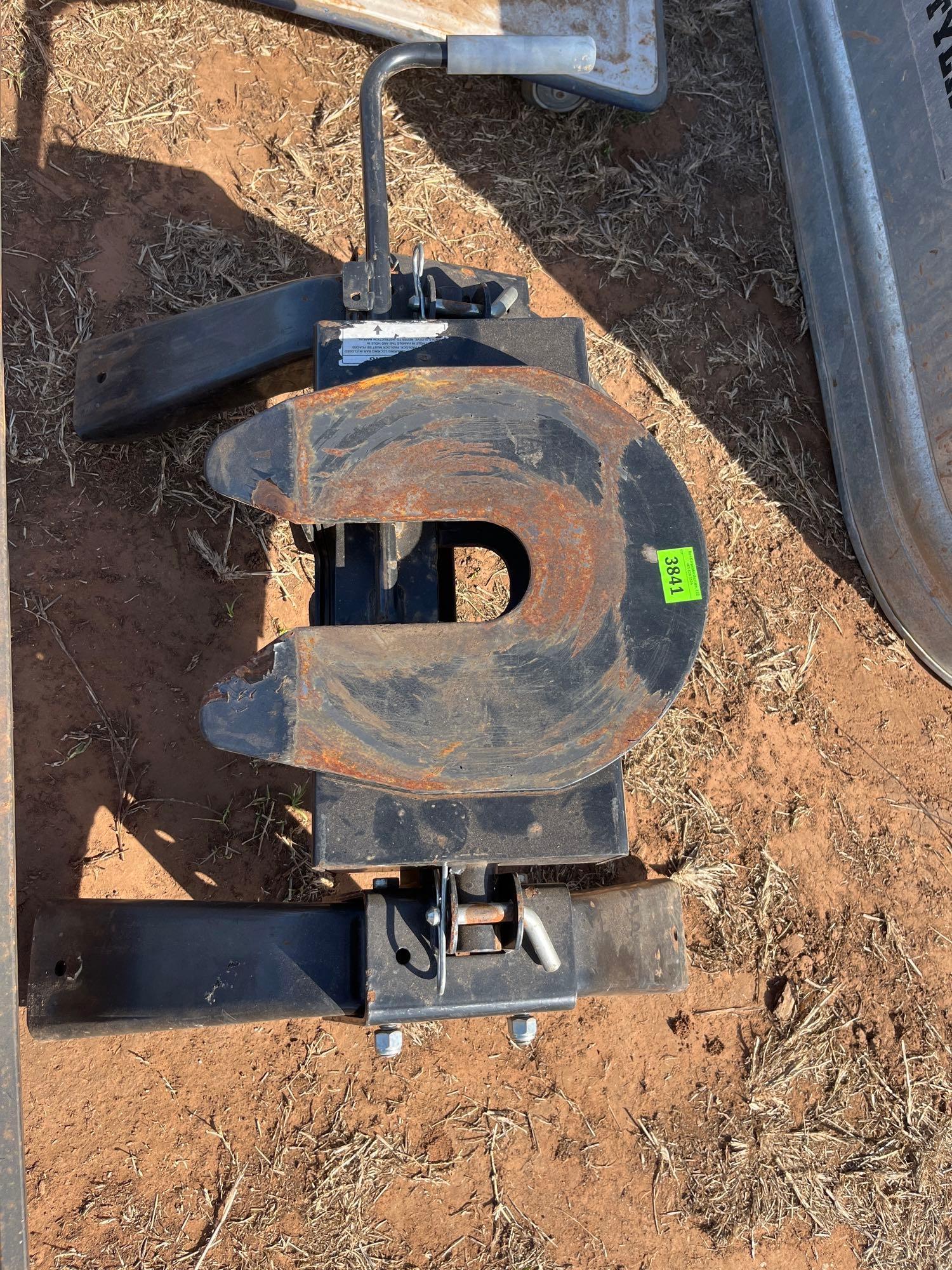 Reece 5th wheel hitch | Proxibid