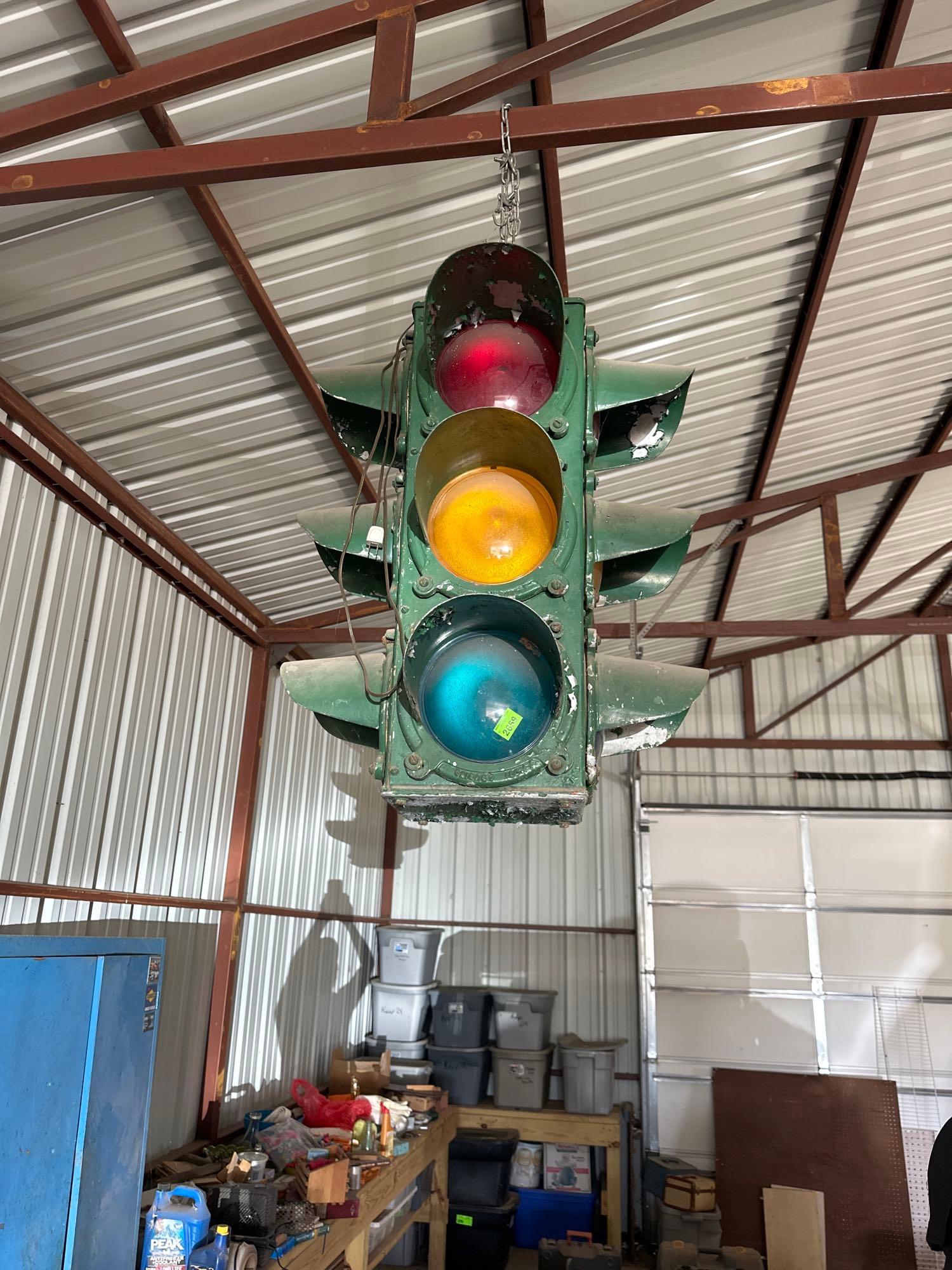 stop lights | Proxibid