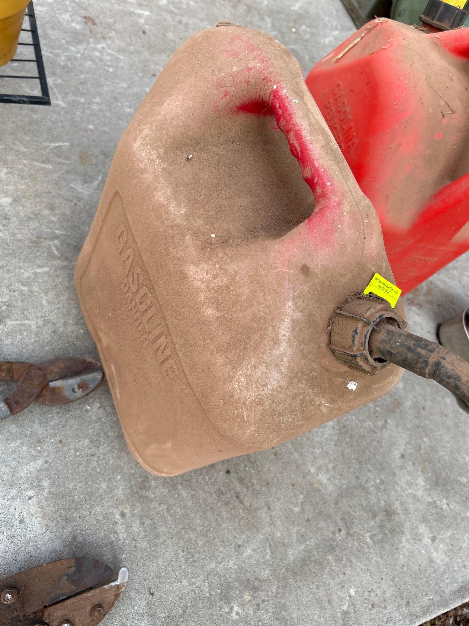 5 gal gas can | Proxibid